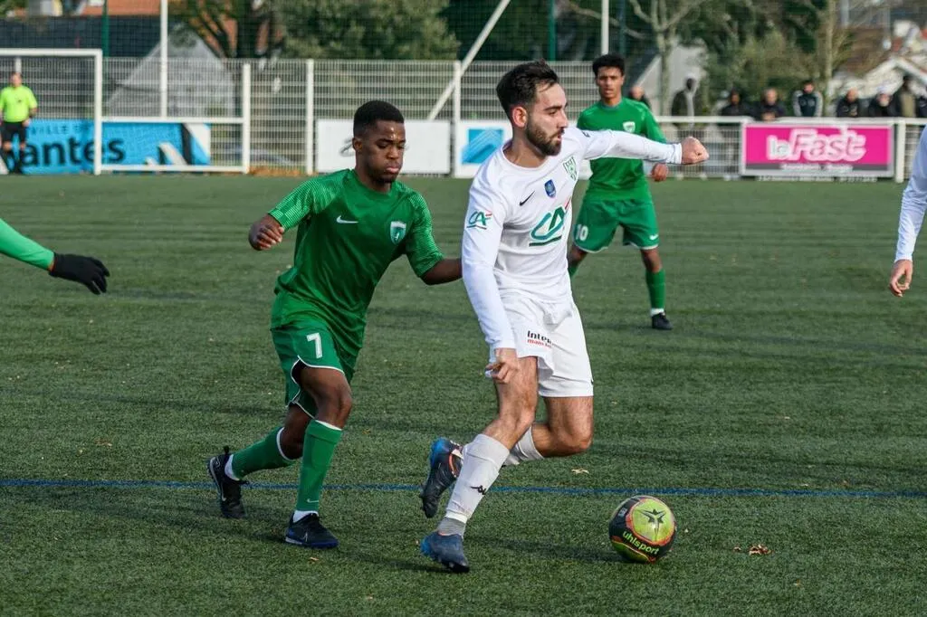 Football. Régional 1 : première défaite pour la JSC Nantes Bellevue ...