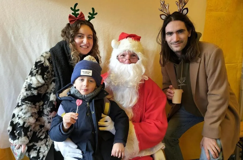 « Je fabrique tout un tas de sujets en bois » : qui est ce Père Noël ...