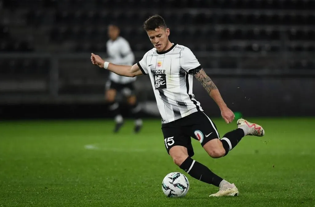 Football. Angers-SCO avec Capelle face à Grenoble . Sport - Angers.maville.com