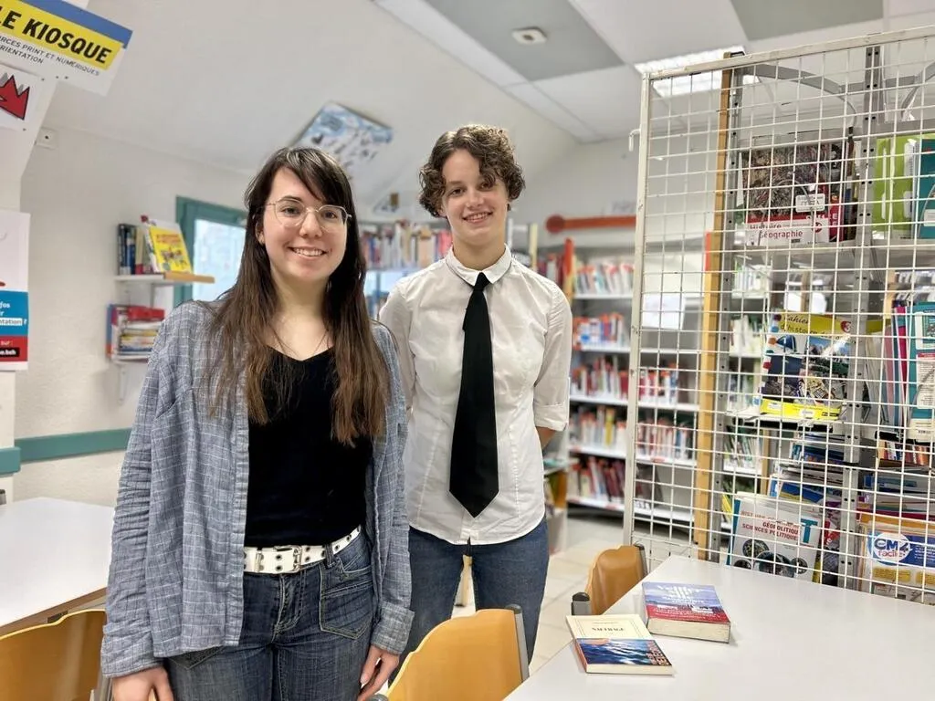Ces deux élèves de Vitré récompensées par le prix de la Plume lycéenne ...