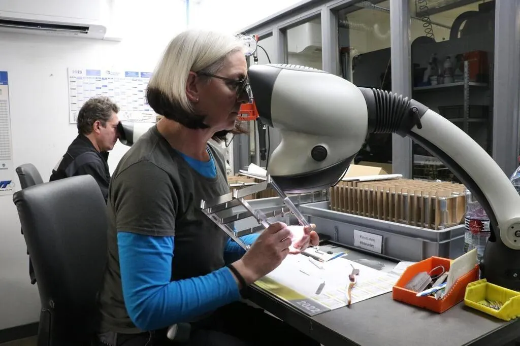 REPORTAGE. À Plancoët, l’entreprise Coraxes usine des pièces qui s ...