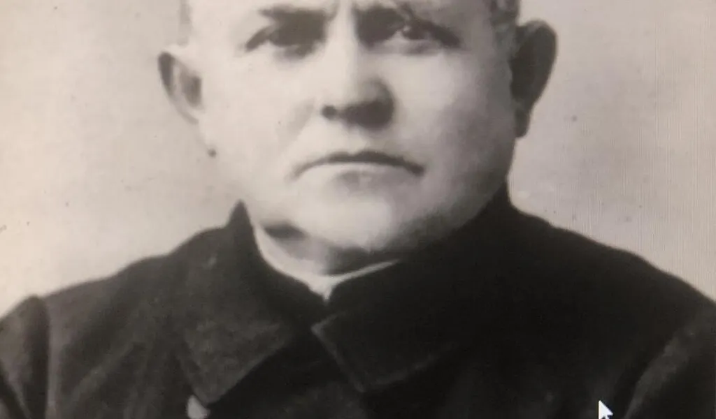 Dans ce village de Bretagne, l’exécution d’un abbé en 1943 soulève ...