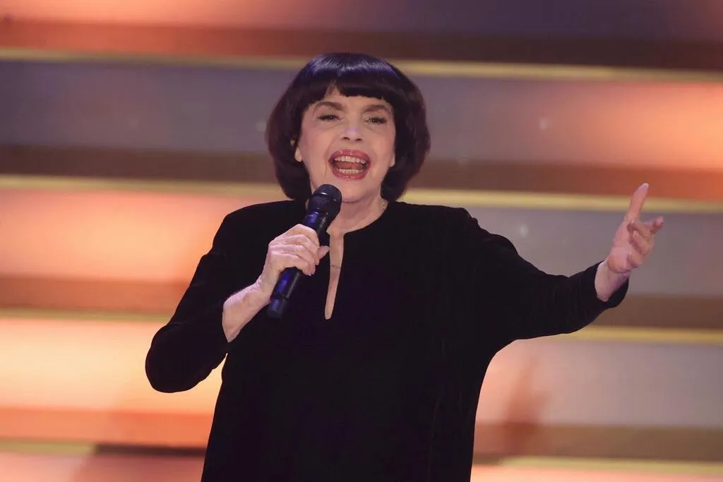 Un nouvel album, des concerts dans le monde… Mireille Mathieu prépare ...