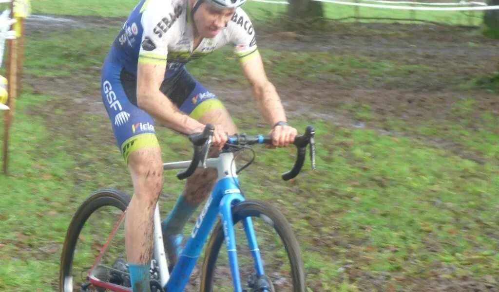 Cyclo-cross. « J’avais de la force » : et de neuf pour Nicolas David dans la boue de - Saint ...