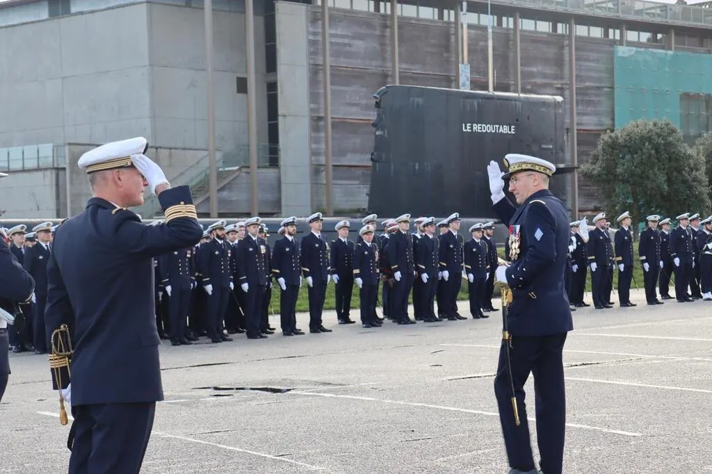 À Cherbourg, un décor idéal pour célébrer la journée nationale du sous ...
