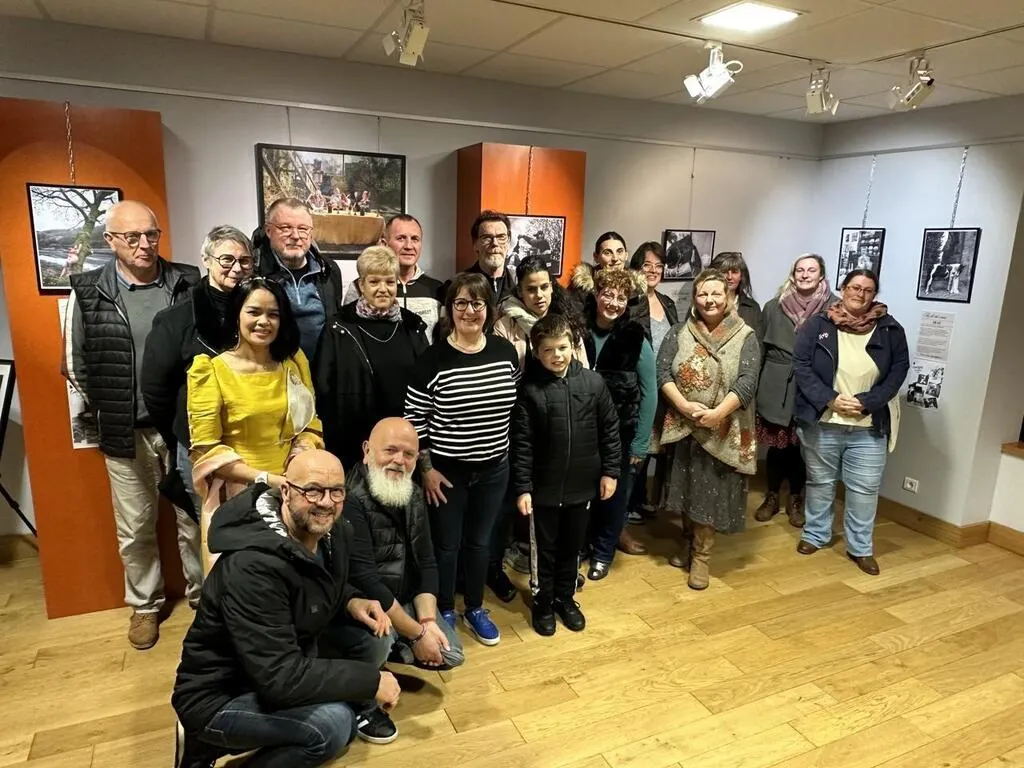 Karine Vayer expose une année de photos, au fil des mois à Callac ...