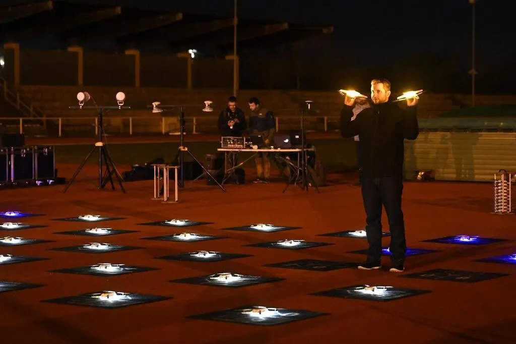 Spectacle de drones à Laval : dans les coulisses d’une première réussie ...