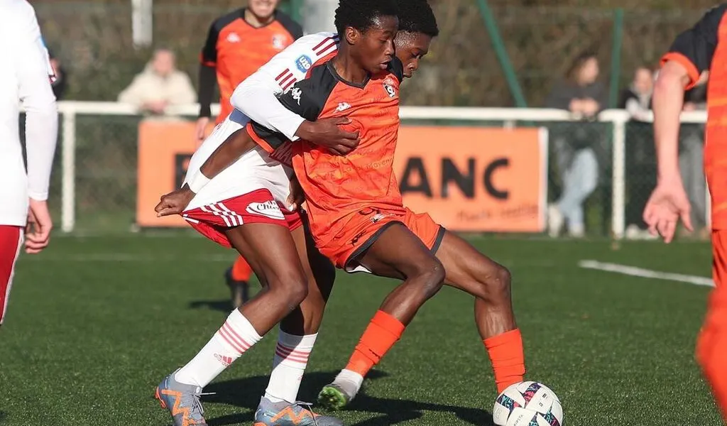 Football. U19 : mené à la 91e minute, Laval renverse tout contre Brest . Sport - Laval.maville.com