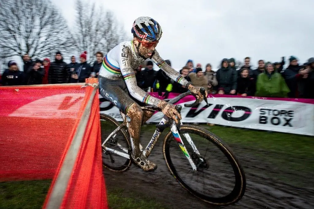 Cyclo-cross. Tom Pidcock remporte sa première manche de Coupe du monde ...