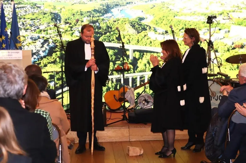 Au barreau de Saint-Brieuc, Karine Rivoallan a passé le bâton à Xavier ...