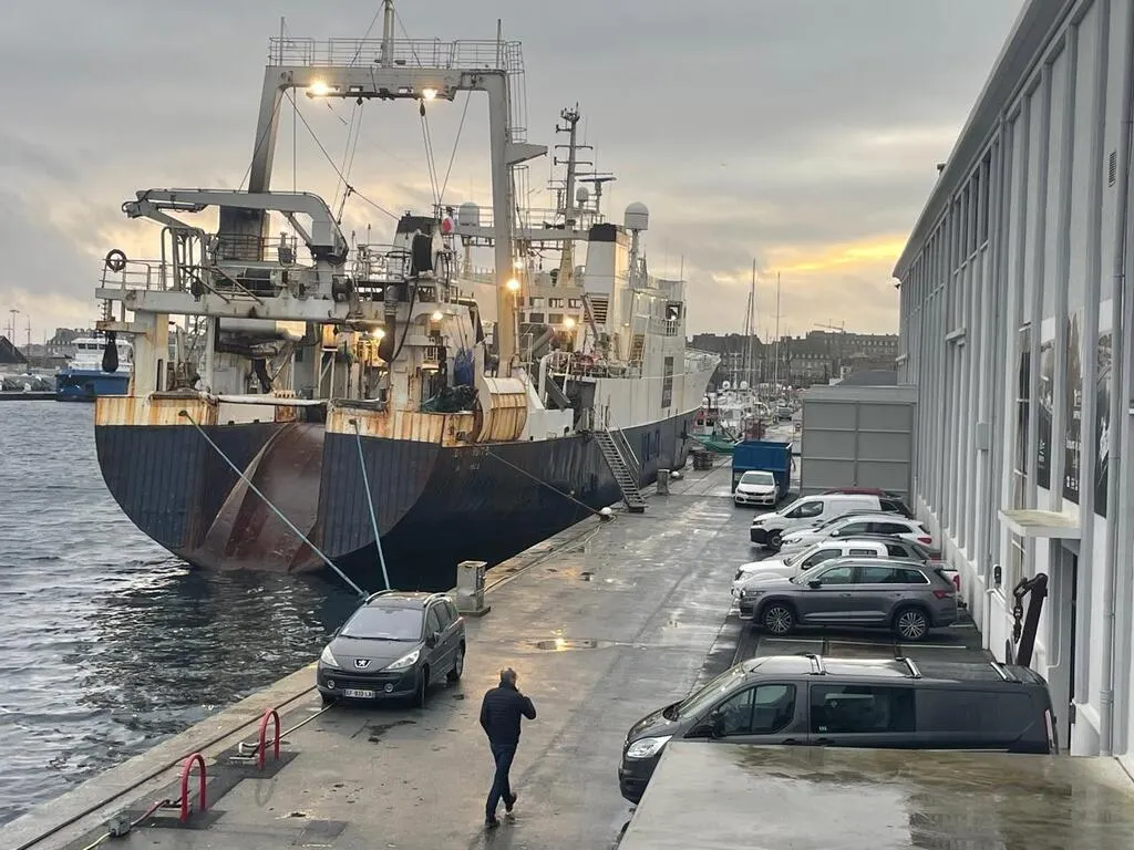 Après 50 ans de carrière, le « Joseph Roty II » s’amarre pour l’une des ...