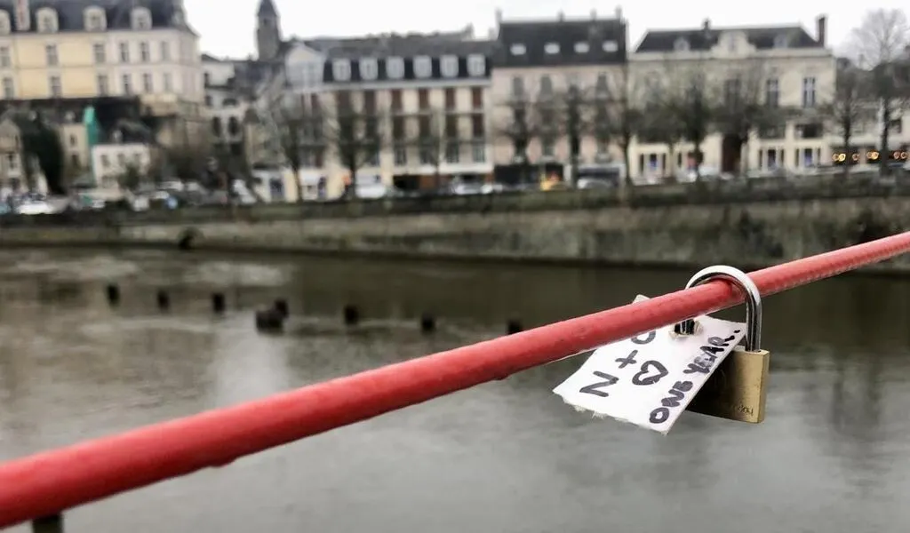C’est confirmé : les câbles sur le pont Aristide-Briand de Laval ...