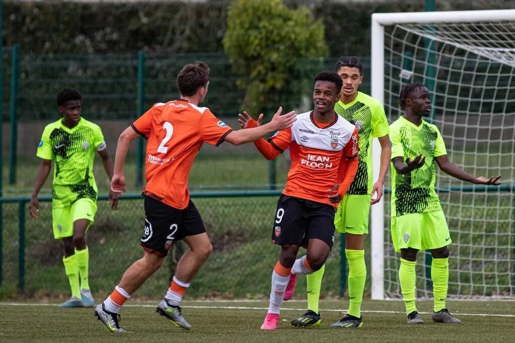 FC Lorient. U19 : Samir Haribou, le serial buteur des jeunes Merlus ...