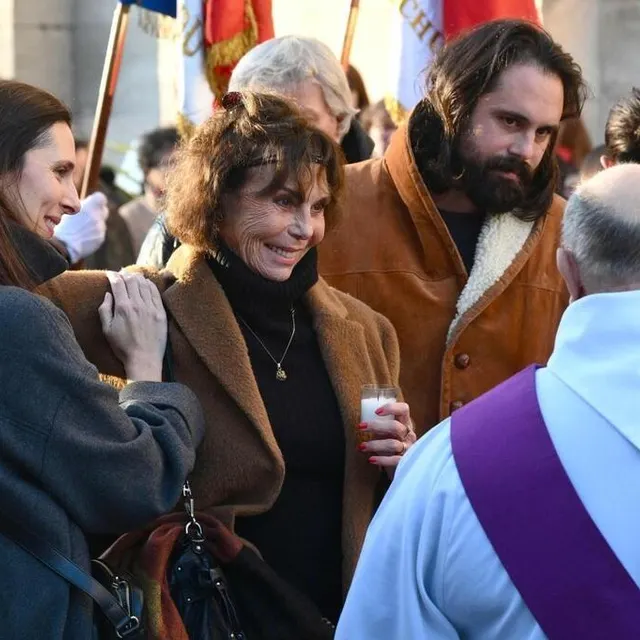 « C’était un homme avec un cœur comme ça » : vive émotion aux obsèques ...