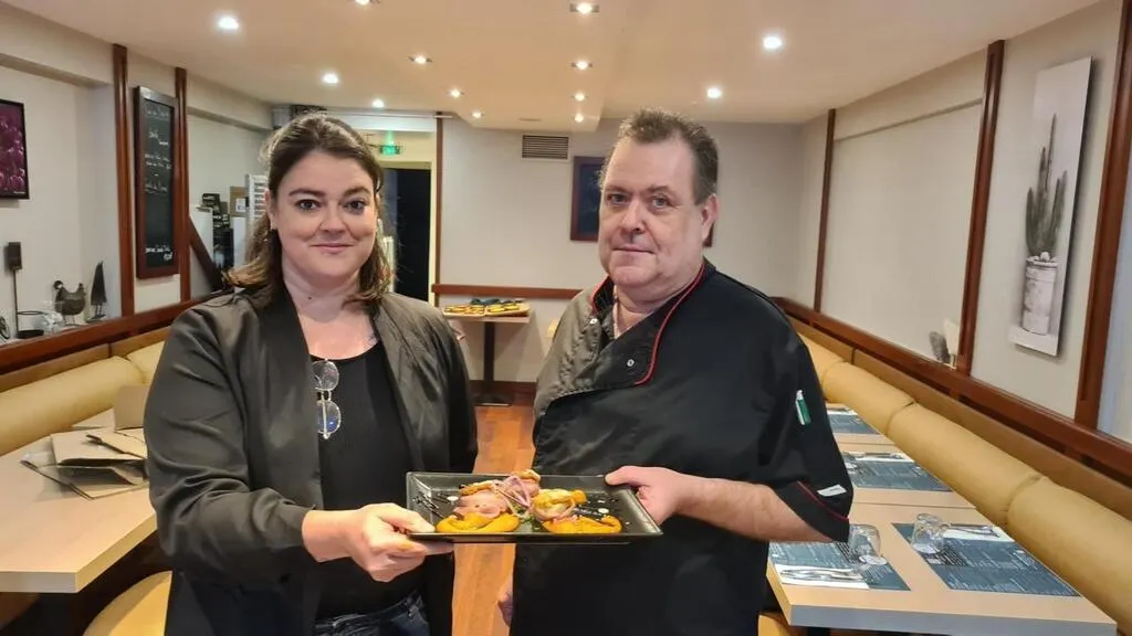 Recette du Bistrot des Halles : noix de saint-jacques lardées, croquant ...