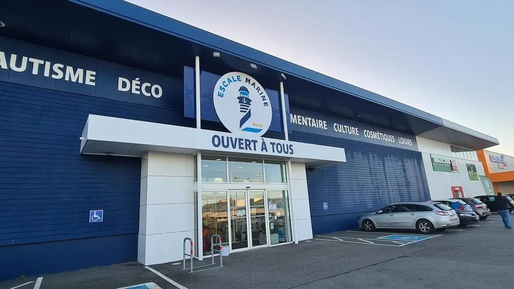 À Auray, le magasin Comptoir de la mer devient Escale marine - Pontivy ...