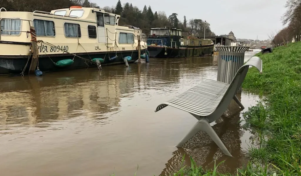 Crue de la Mayenne : plusieurs interventions des pompiers, des ...
