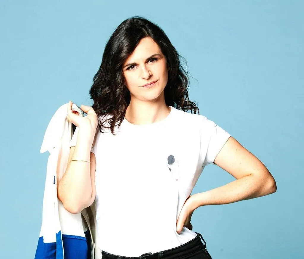 Laura Domenge au théâtre de Saint-Lô : c’est presque complet ! - Saint ...