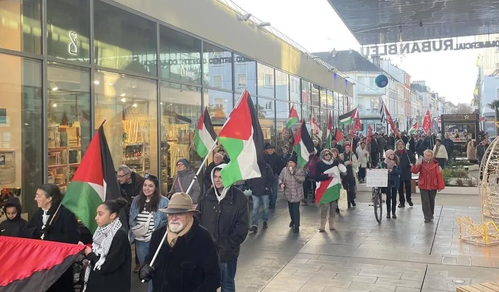 A Saint-Nazaire, nouvelle mobilisation pour le cessez-le-feu au Proche-Orient - Saint-Nazaire ...