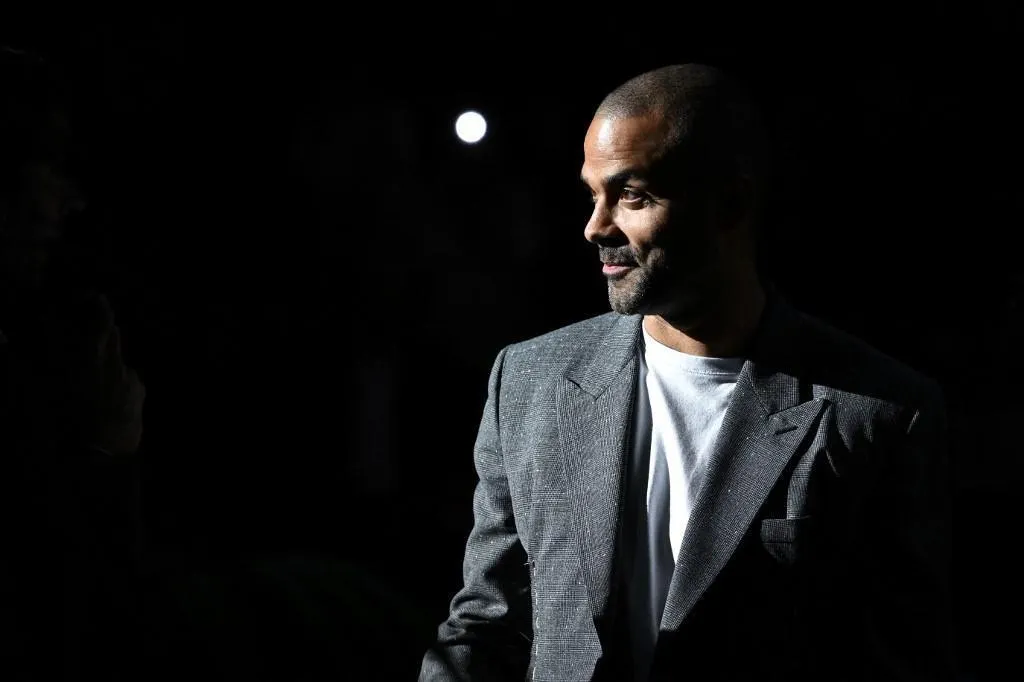 Basket. Tony Parker règle ses comptes Gianmarco Pozzecco, qu’il vient ...
