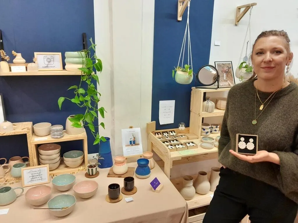 Coulans-sur-Gée. Ève de Zutter crée des céramiques sous le nom de Rose ...