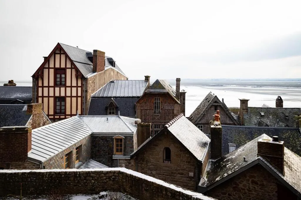 REPORTAGE. Le Mont-Saint-Michel sous la neige ravit les touristes ...