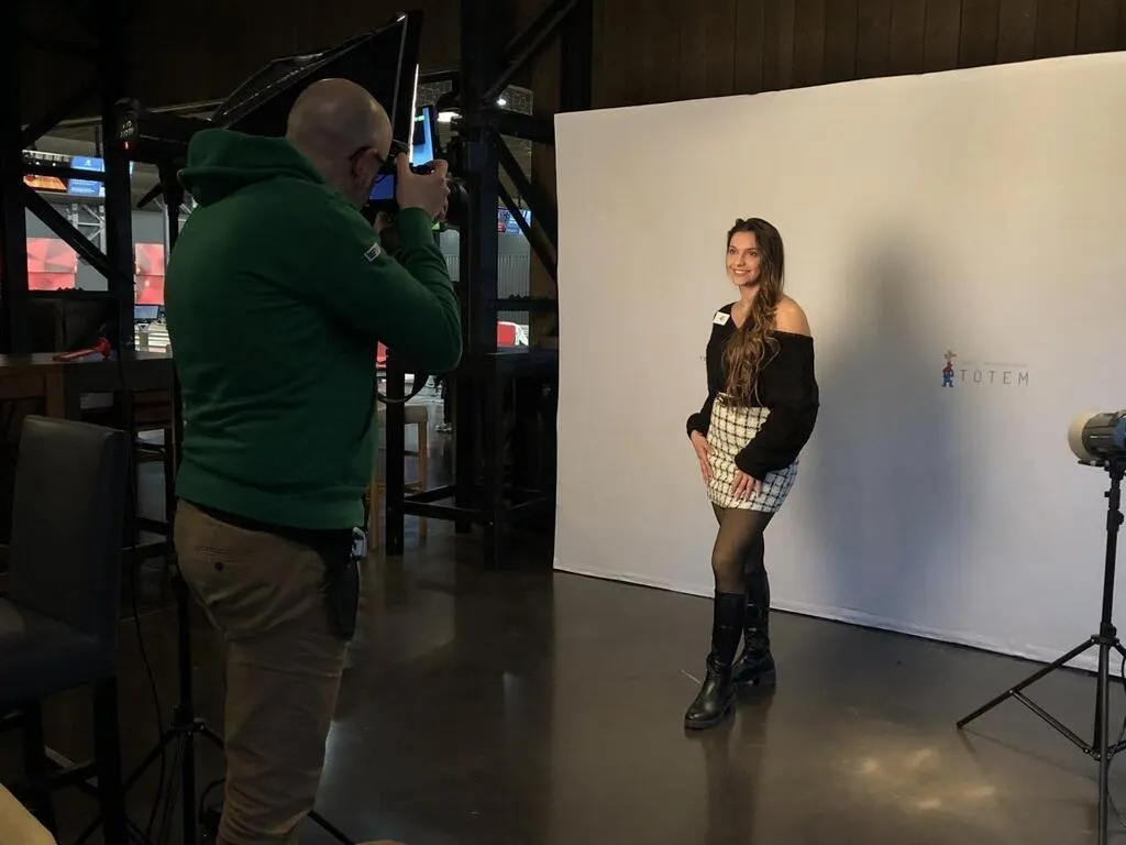 Une agence de mannequinat de Cholet veut trouver ses nouveaux « visages ...