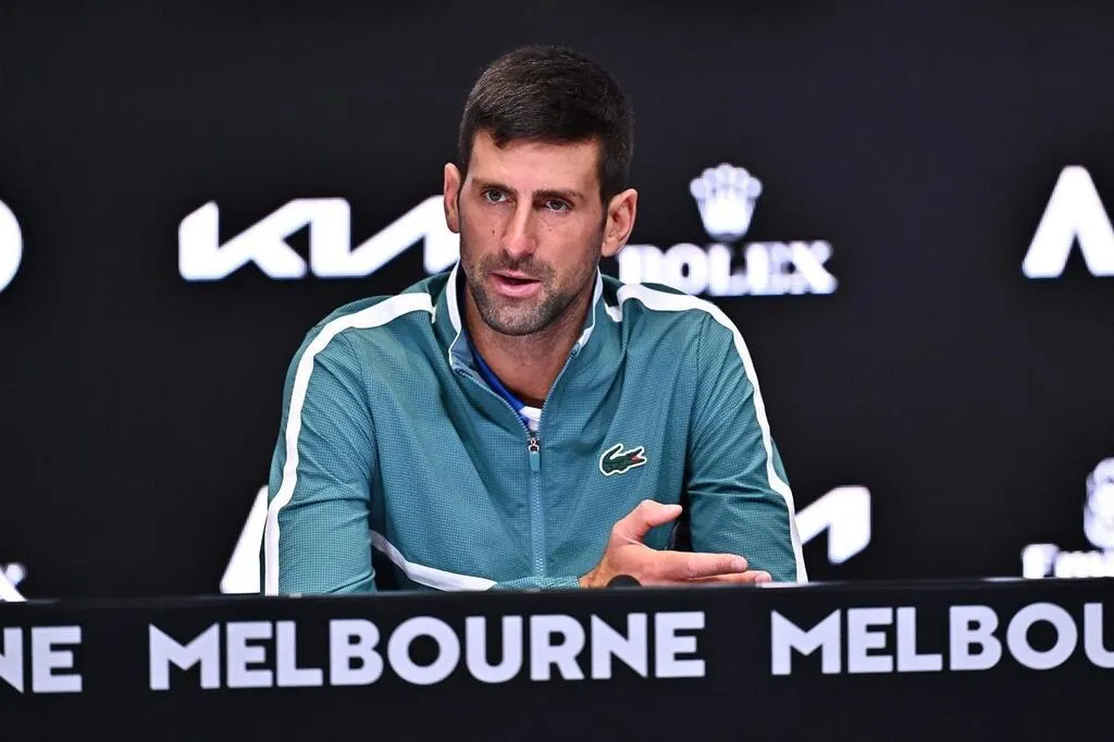 Open d’Australie. « Mon poignet droit va bien » : Djokovic rassure et vise un 25e Grand - La ...