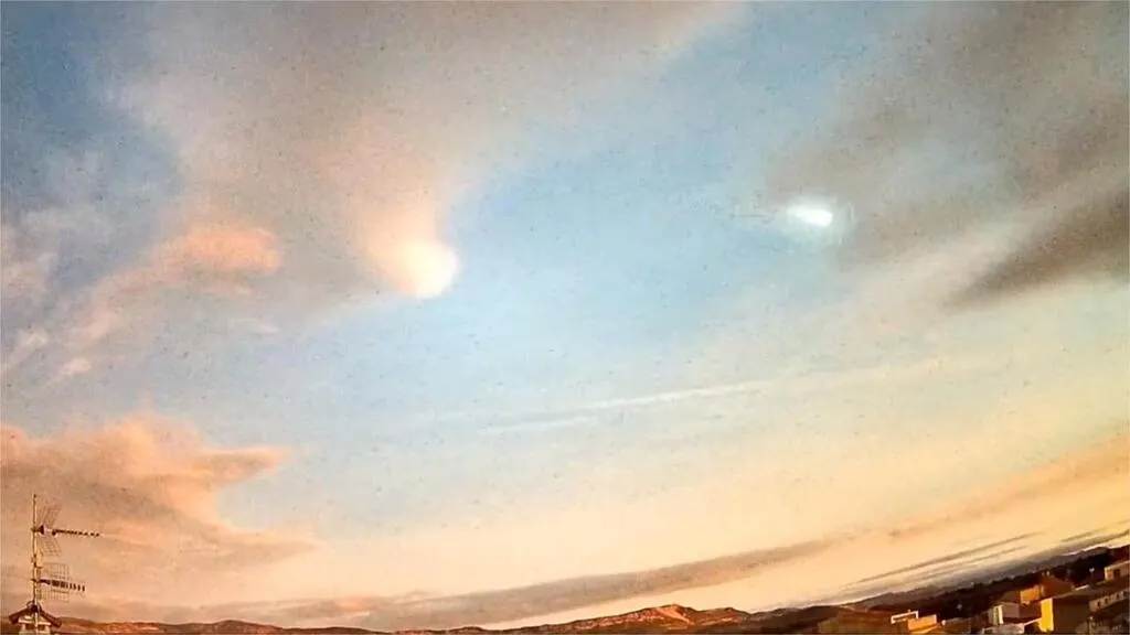 VIDÉO. Une « boule de feu » traverse le ciel de l’Espagne et du sud ...