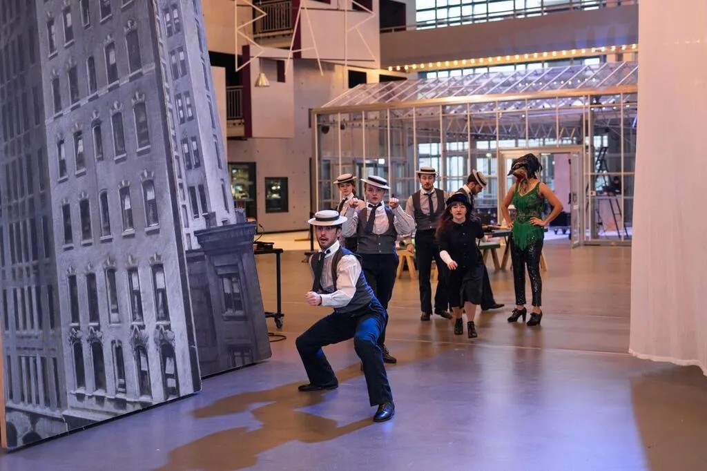 À Angers, cette exposition nous immerge dans le cinéma de Buster Keaton ...