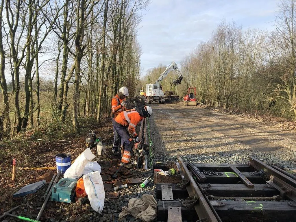 Un chantier à 33 millions d’euros sauve la dernière ligne de fret SNCF vers Château-Gontier ...