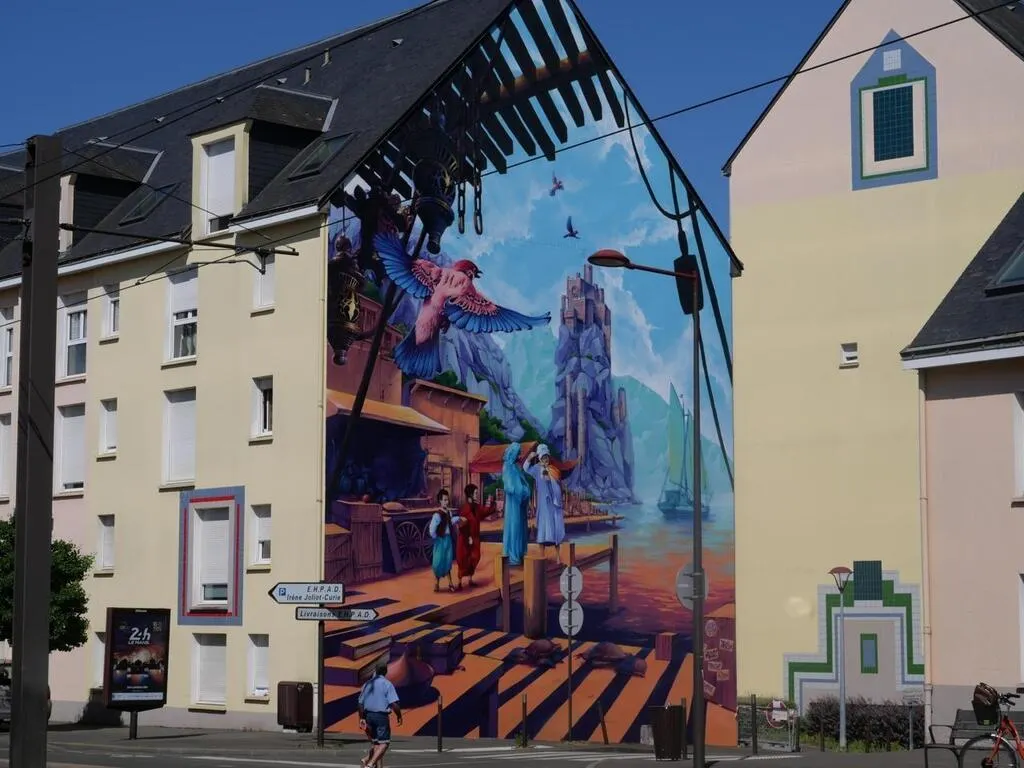 Quelle sera la plus belle fresque de France ? Cinq œuvres installées au ...