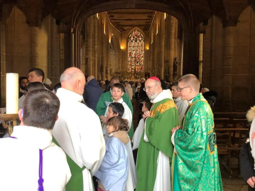 Disparition du curé de Ploërmel : Mgr Centène est venu « partager l ...