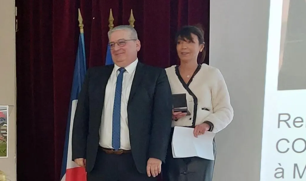Coron. Médaille communale pour Natacha Poupet-Bourdouleix - Angers ...