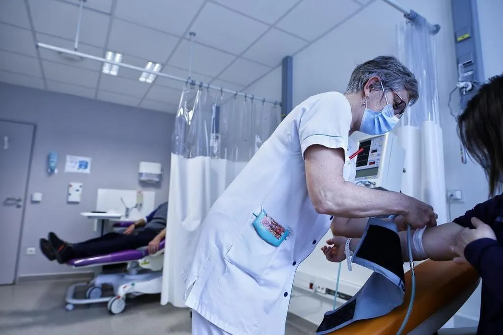 L’hôpital de Saint-Nazaire recrute des infirmiers et aides-soignants ...