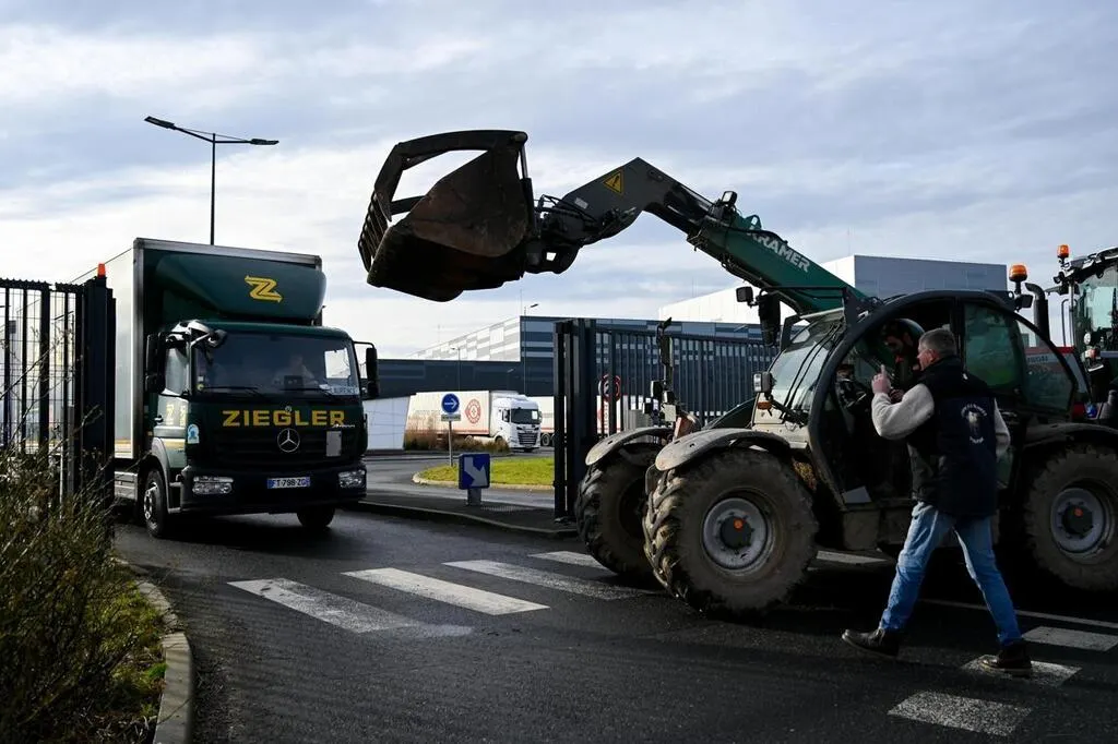 Supermarchés, autoroutes, usines : où en sont les actions des ...