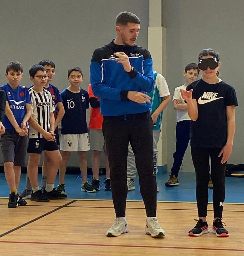 Lys-Haut-Layon. Les collégiens découvrent le handisport - Angers ...
