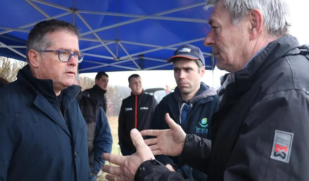 Agriculteurs en colère : des élus de la Manche viennent à leur ...