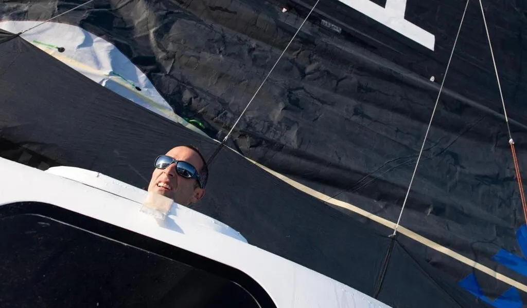 Arkéa Ultim Challenge. « Je pouvais presque voir les surfeurs ...