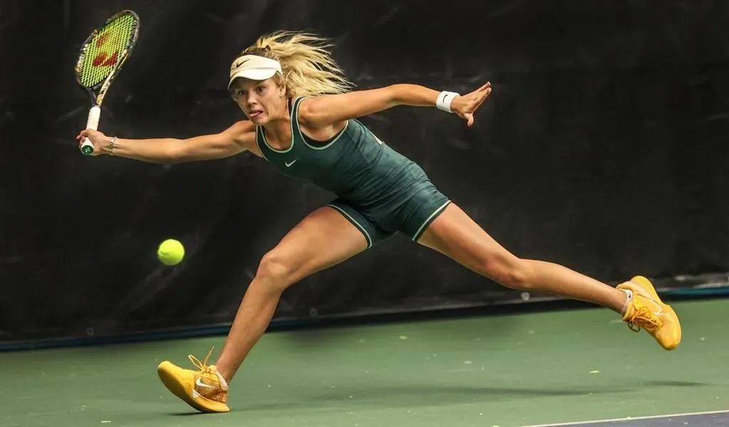 Tennis. La pépite Ksenia Efremova qualifie les Bleues pour la phase ...