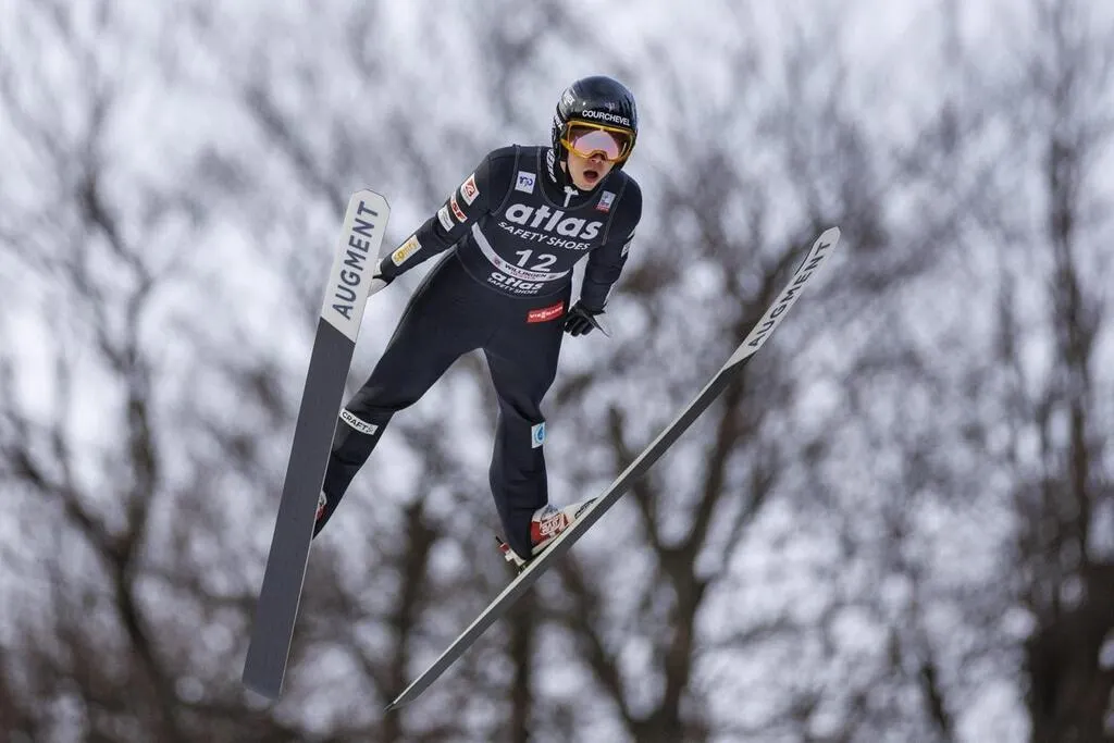 Saut à ski. Valentin Foubert, premier Français à marquer des points ...