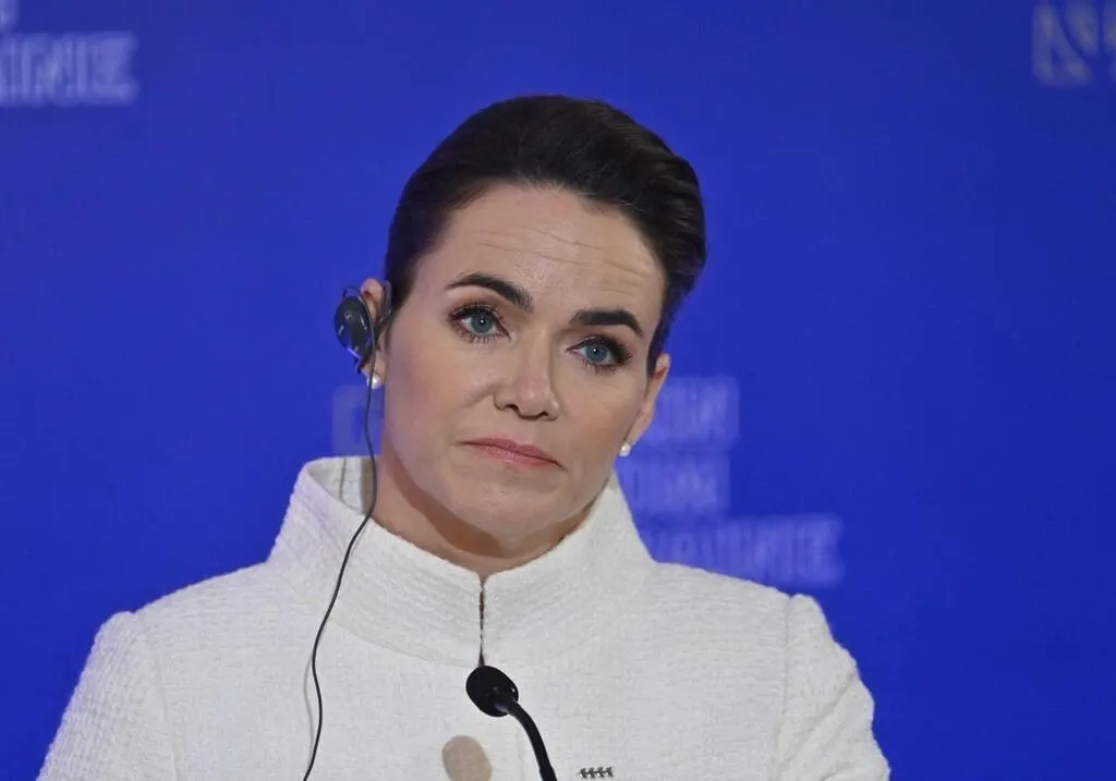 En Hongrie, les bonnes grâces de la Présidente provoquent l’indignation ...