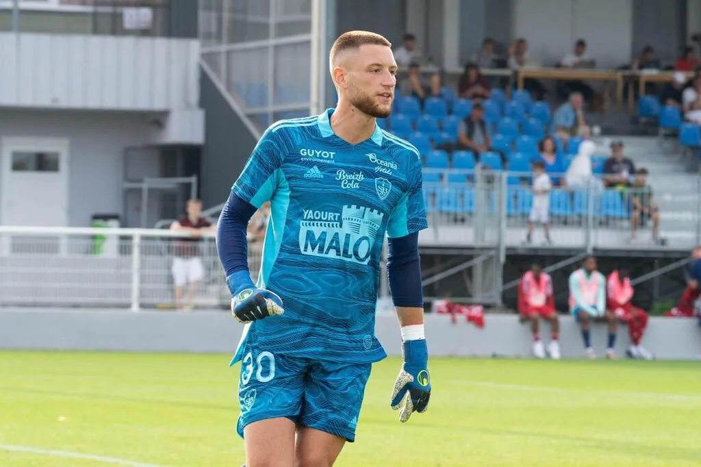 Stade Brestois. Coudert et Doumbia titulaires dans un onze remanié à ...