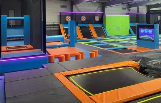 À Brest, ouverture du Brest Jump Park, grand parc à trampolines, le 21 ...