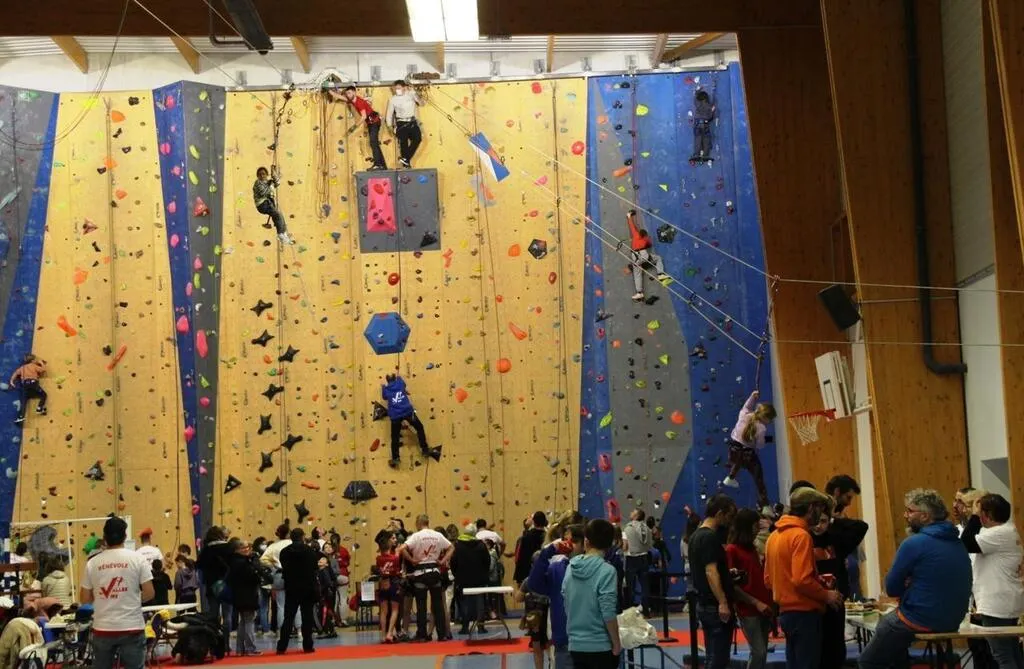 Toujours Plus De Visiteurs à La Nuit De La Grimpe à Saint Lô Sport