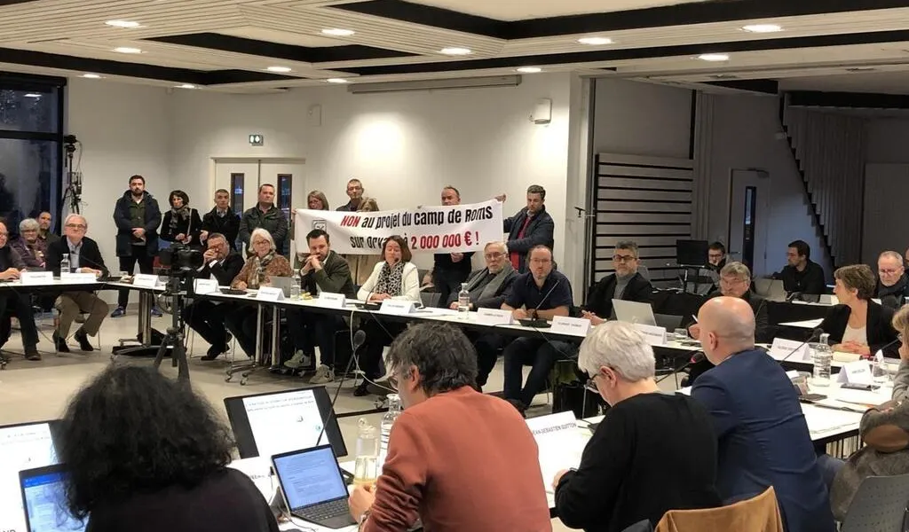 Roms : à Orvault, le terrain d’insertion sème la zizanie - La Baule ...