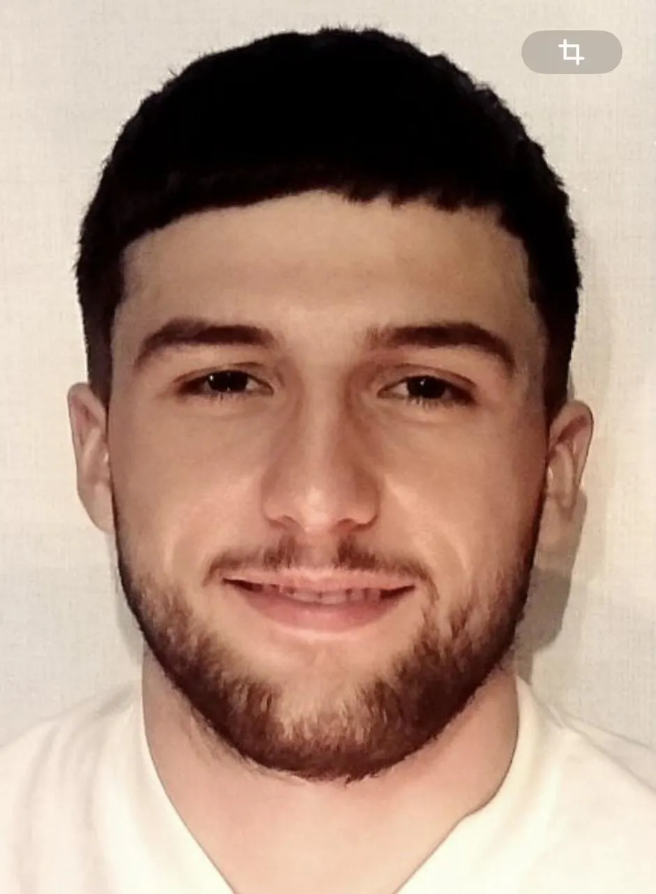 5 minutes de jeu, un but et un carton rouge : la folle première de ...