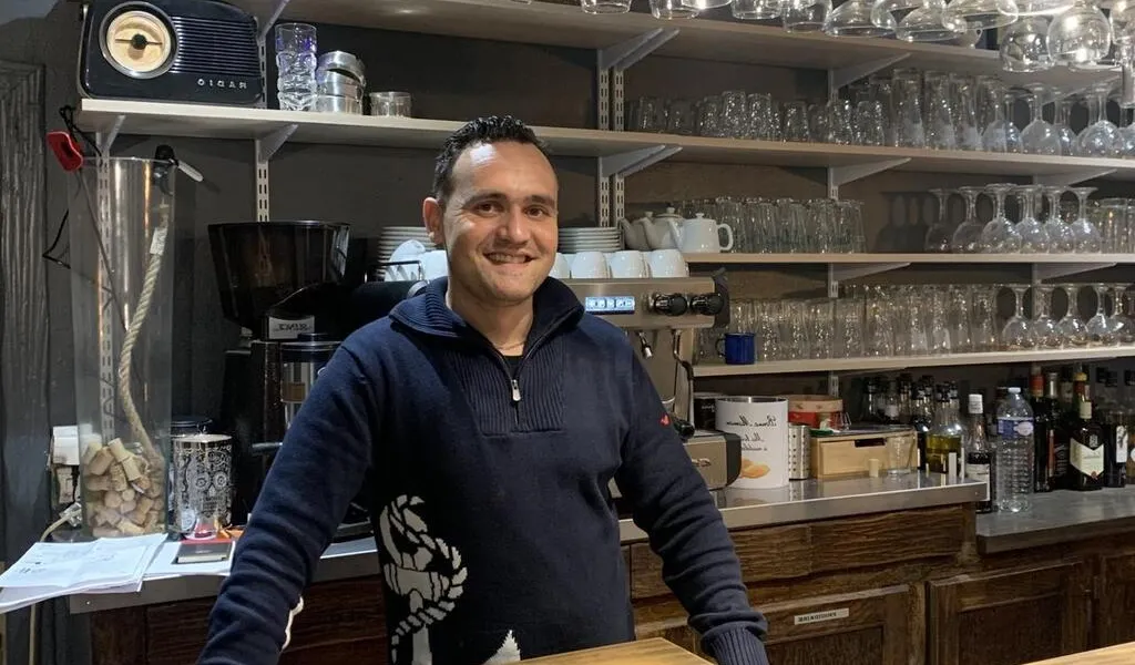 À Saint-Denis-d’Anjou, le bar-tabac le Médiéval a un nouveau propriétaire - Laval.maville.com