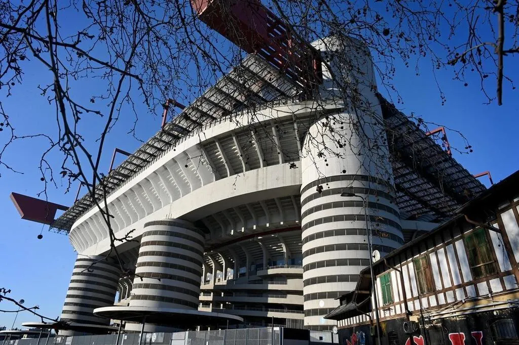 AC Milan - Stade Rennais. San Siro, la cathédrale du foot attend le ...