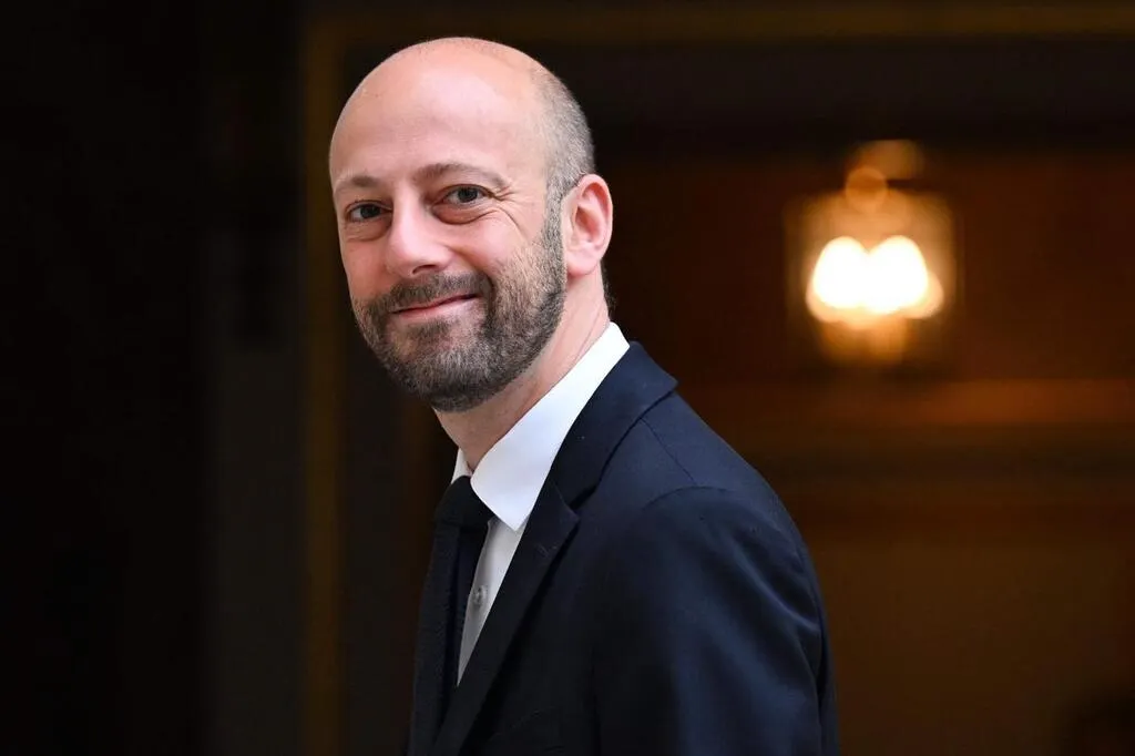 Le ministre de la Fonction publique Stanislas Guerini en Mayenne ce vendredi - Laval.maville.com